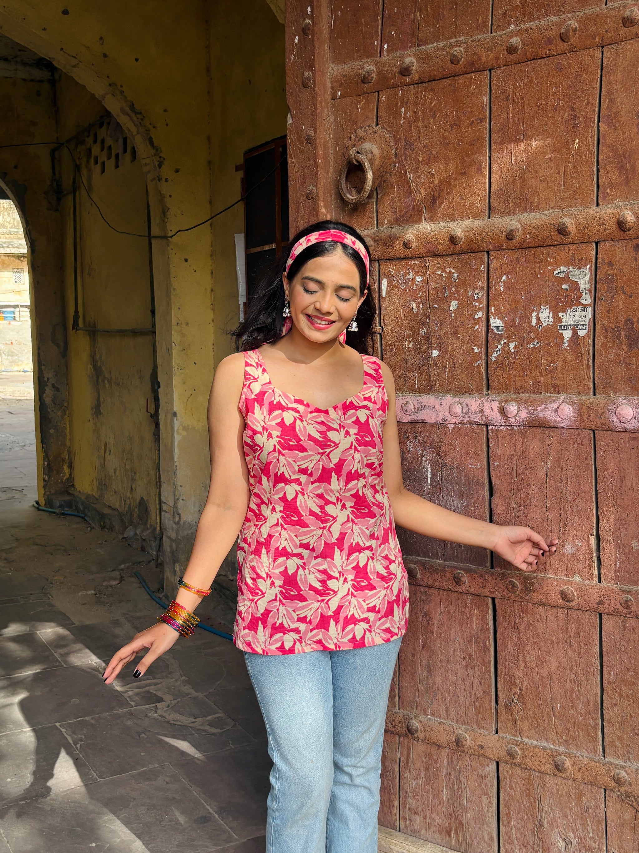Mohini Short Kurti with Scarf – Pehrin
